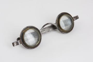 Double turnpin microscopist(?) spectacles, steel, | Science Museum ...