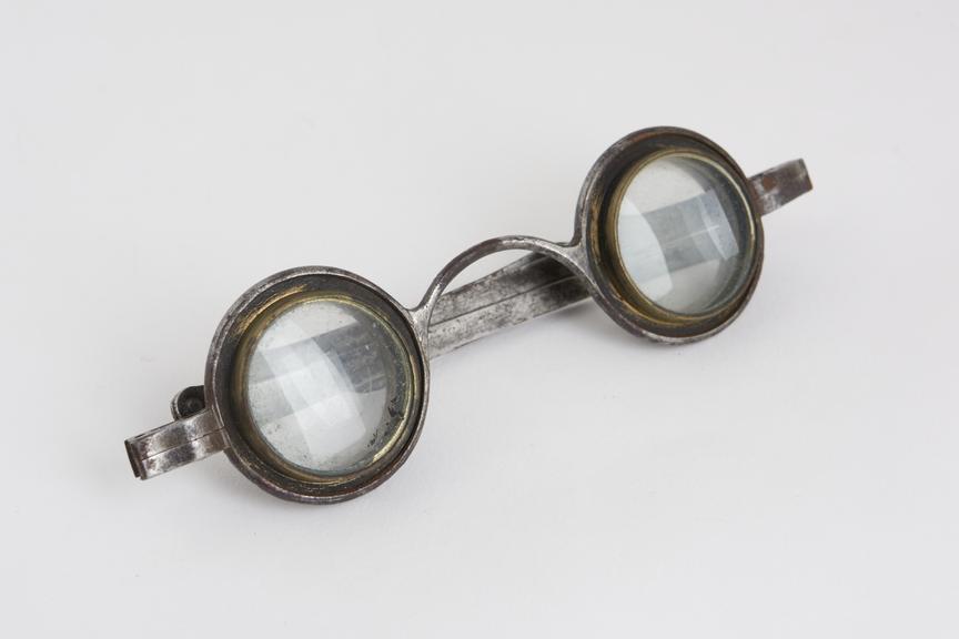 Double turnpin microscopist(?) spectacles, steel, | Science Museum ...