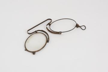 Pince nez | Science Museum Group Collection