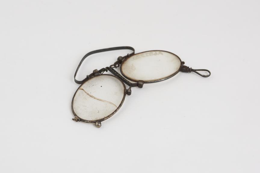 Pince nez | Science Museum Group Collection
