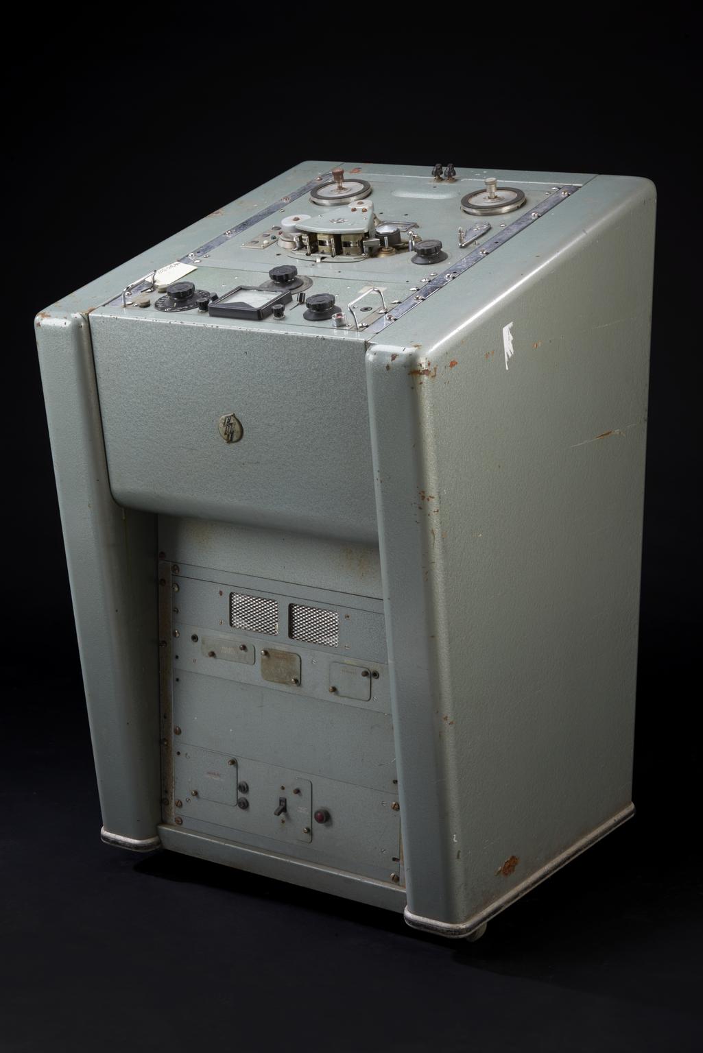 EMI TR90 Audio Tape Recorder | Science Museum Group Collection