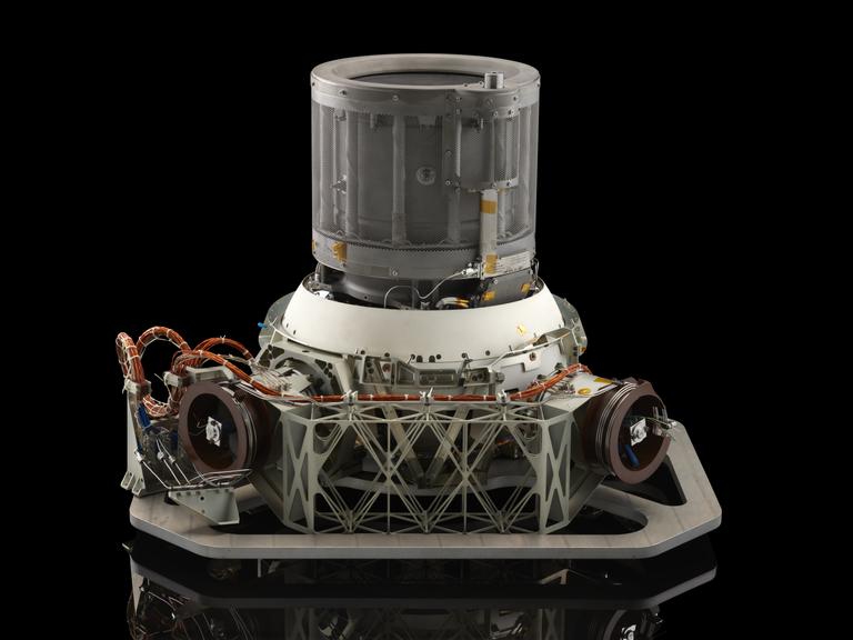 Solar-electric thruster with pointing mechanism | Science Museum Group ...