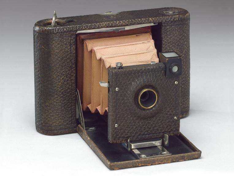 Kodak No 2 Folding Pocket Camera | Science Museum Group Collection