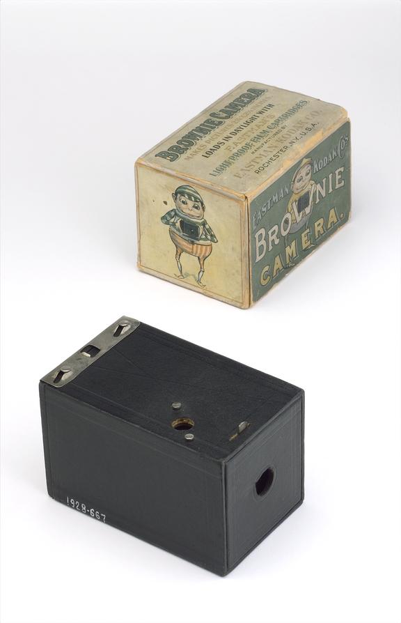 Kodak Brownie Box Camera | Science Museum Group Collection