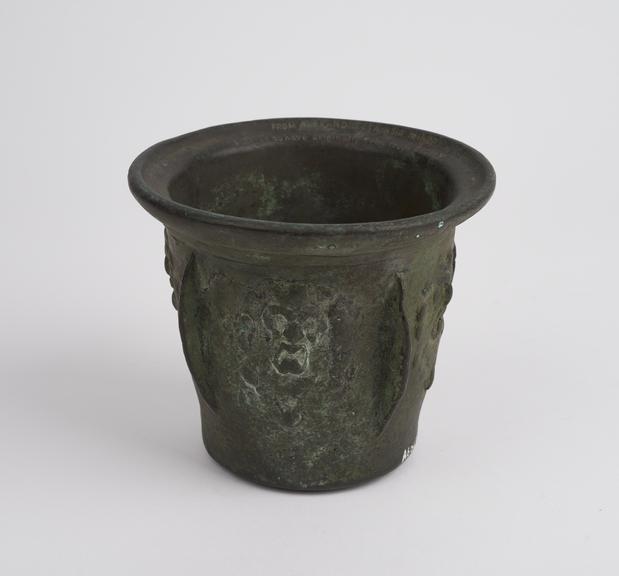 Flower-pot shaped bronze mortar | Science Museum Group Collection