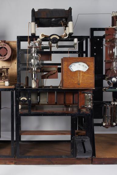 Main part of Marconi 1.5KW transmitter from 2LO | Science Museum Group ...