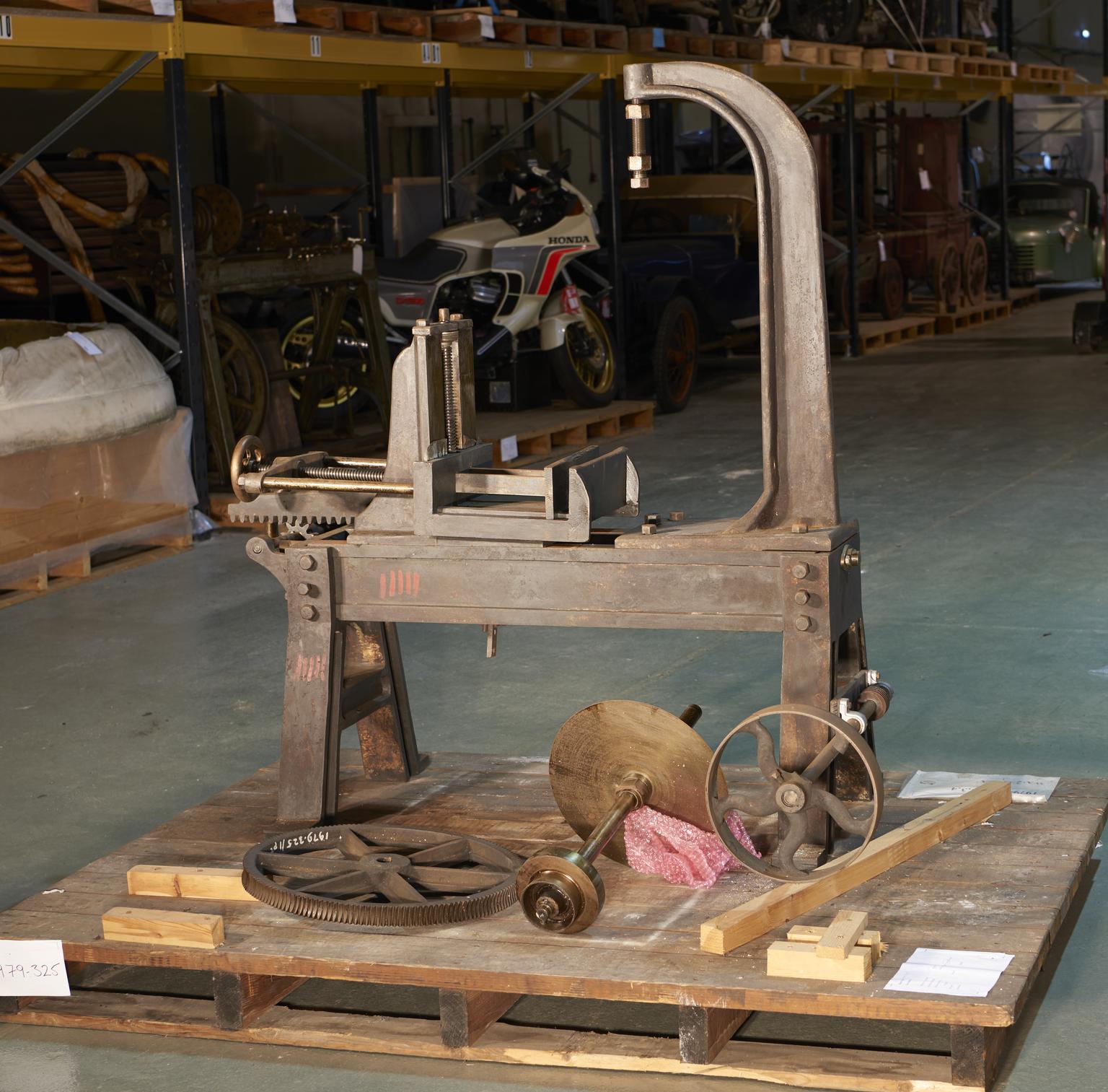 Arkansas stone splitting machine | Science Museum Group Collection
