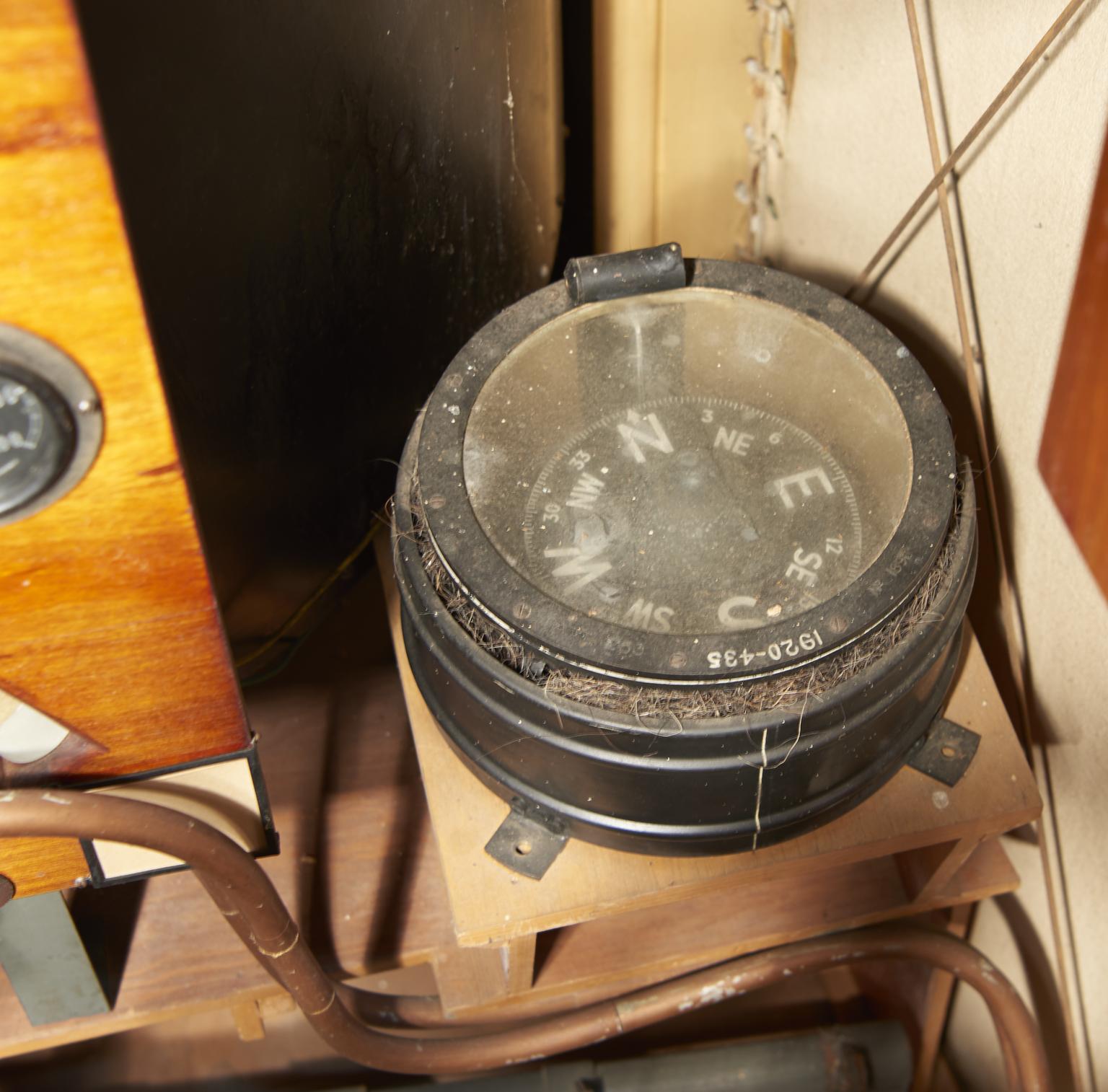 Husun Compass Type 253, in Fitted Box | Science Museum Group Collection