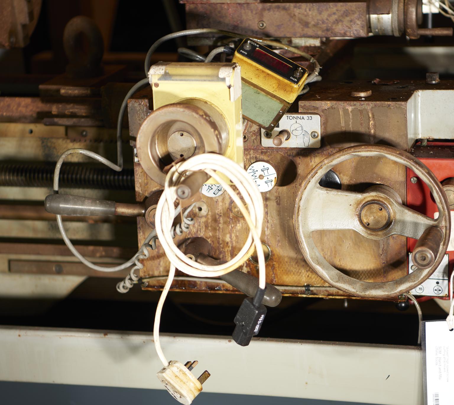 "Digidial" lathe cross slide fitting and remote readout | Science ...