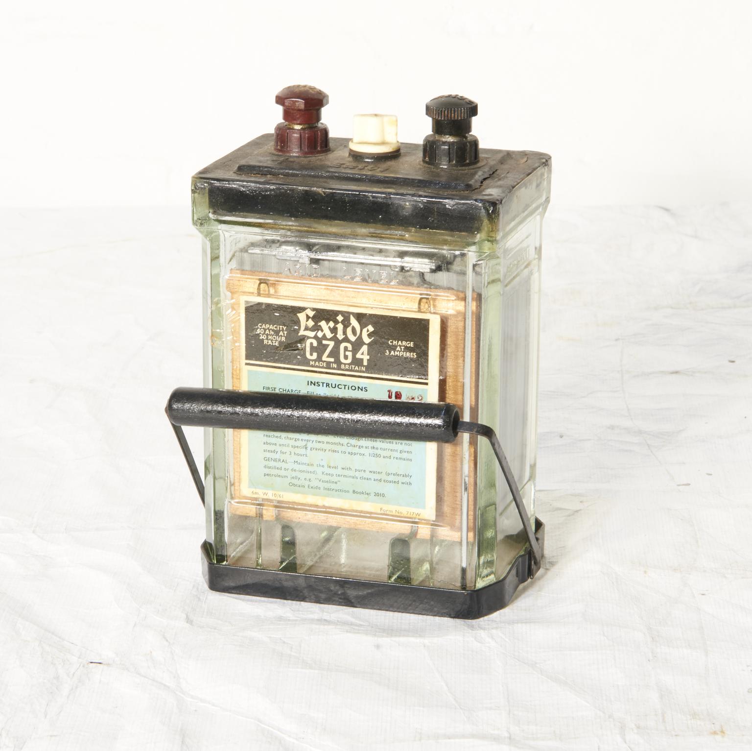 Exide CZG4 Lead-Acid Accumulator (Glass) | Science Museum Group Collection