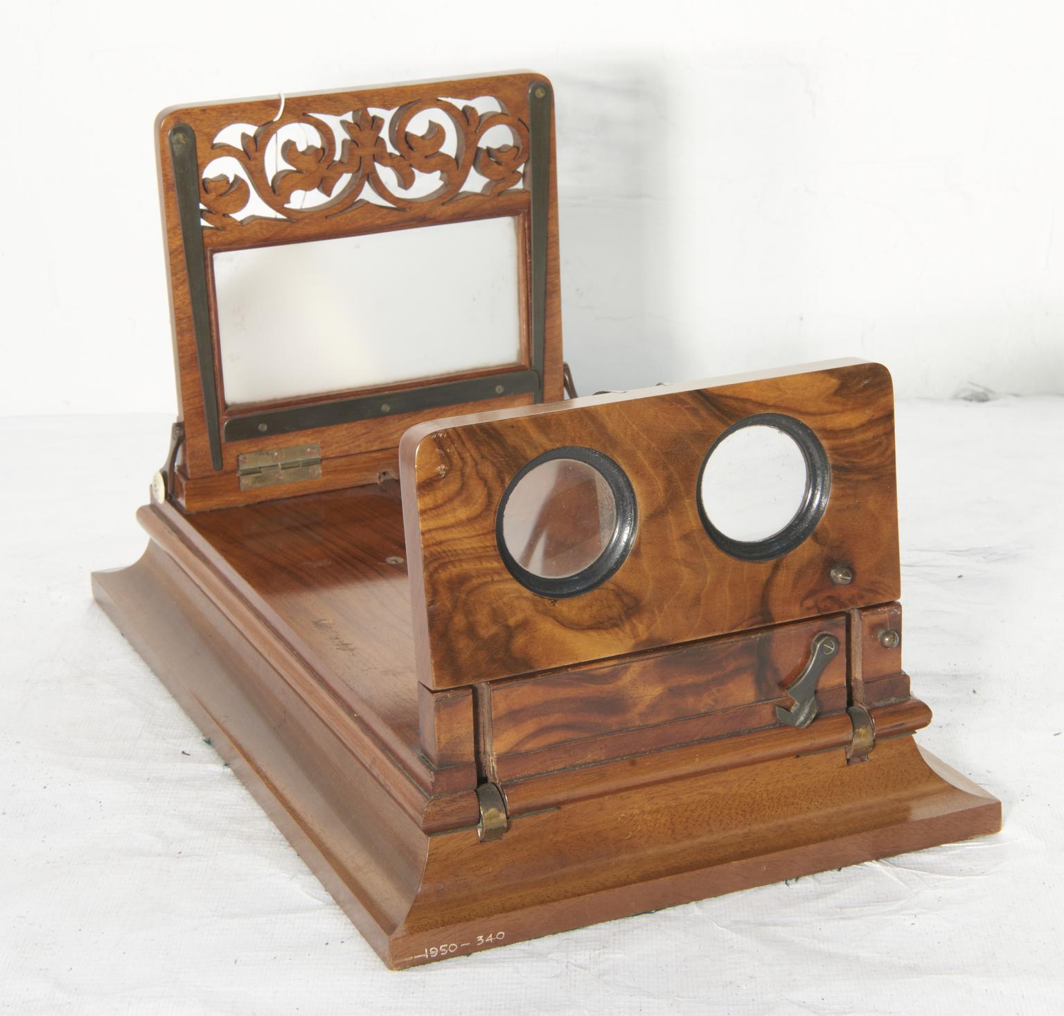 Combined Stereoscope and Graphoscope | Science Museum Group Collection