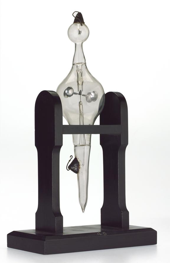 Crookes' electrical radiometer | Science Museum Group Collection