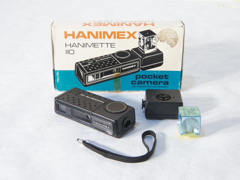 Hanimex Hanimette 110 Camera for 110 Cartridge Film | Science Museum ...