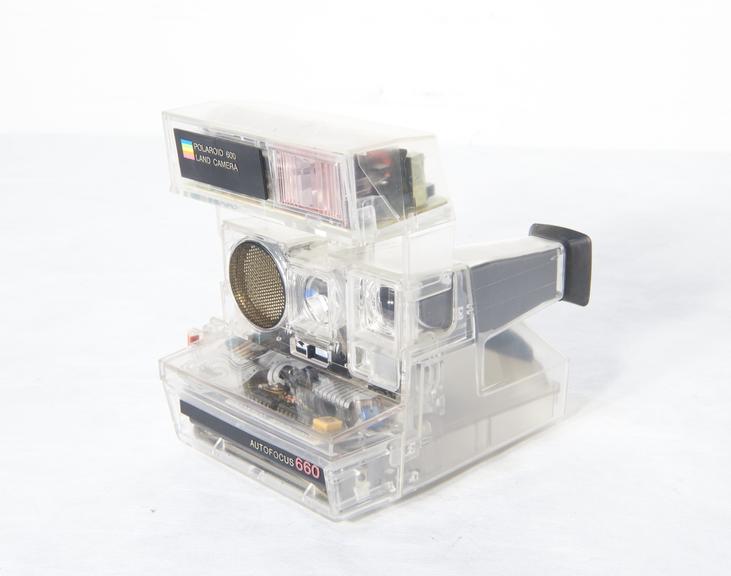 Polaroid Autofocus 660 Camera | Science Museum Group Collection