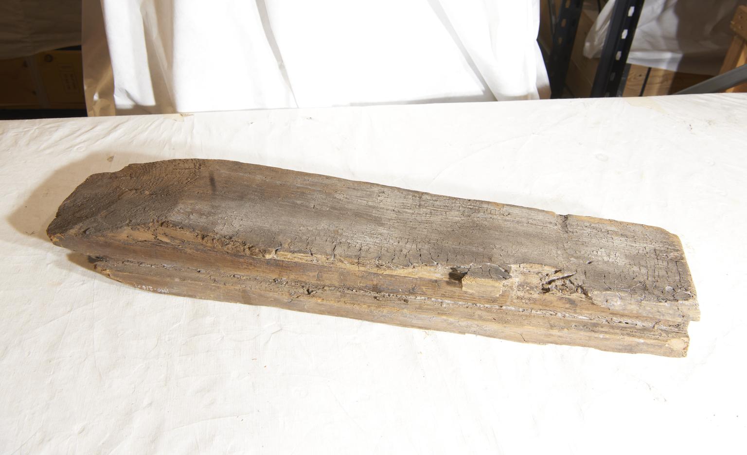 Wooden interlocking sheet piles | Science Museum Group Collection