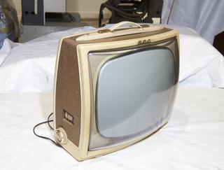 GEC Model 326 Portable Television Receiver | Science Museum Group ...