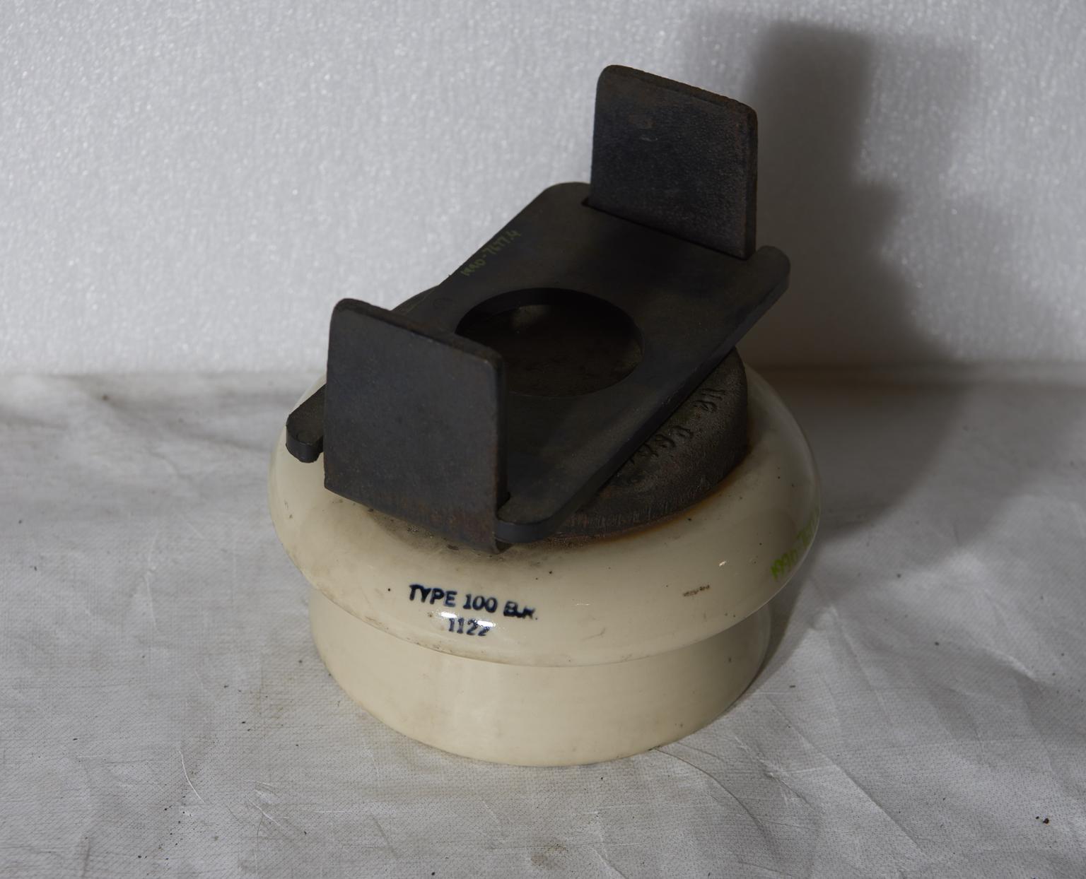 Seven different types of ceramic 3rd rail insulators | Science Museum ...