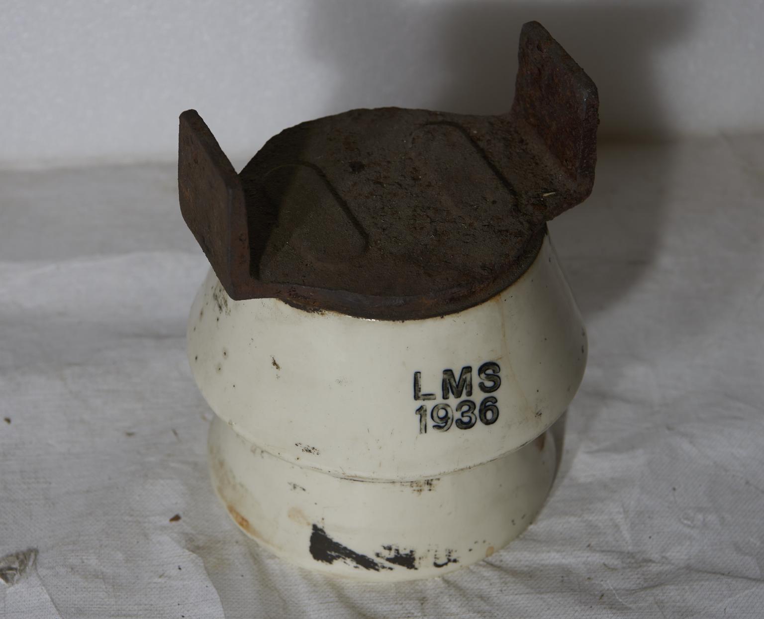 Seven different types of ceramic 3rd rail insulators | Science Museum ...