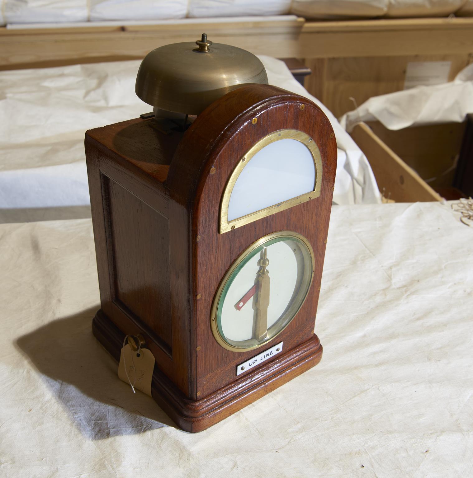 Preece's-type telegraph block instrument | Science Museum Group Collection