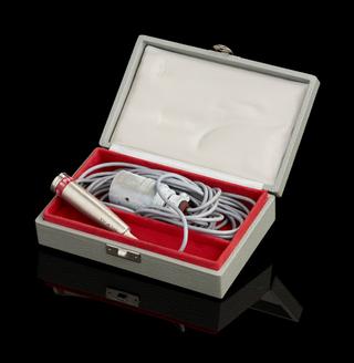AKG D109 Lavalier Dynamic Microphone | Science Museum Group Collection