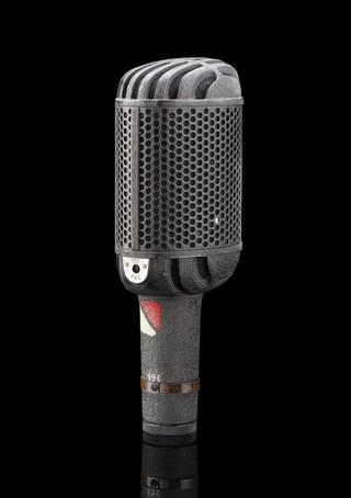 STC 4033A Microphone | Science Museum Group Collection