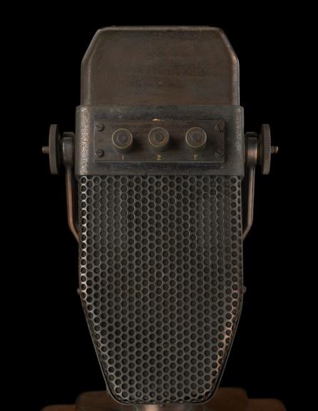Marconi - BBC Ribbon Microphone | Science Museum Group Collection