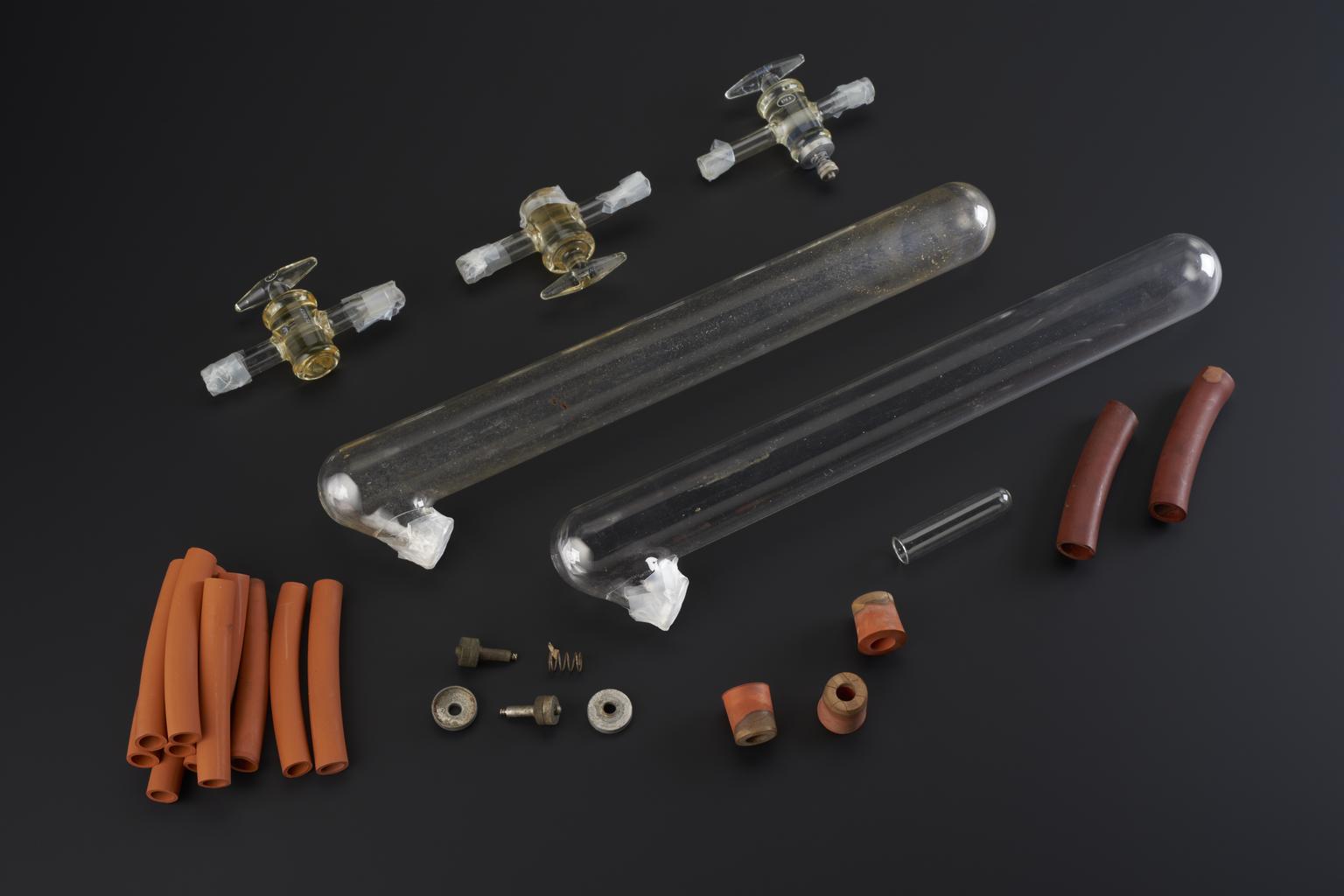 Bromine diffusion kit | Science Museum Group Collection