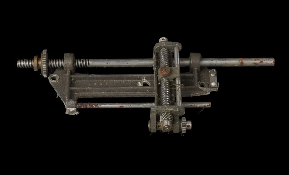 Drawing machine 2 by Desmond Paul Henry | Science Museum Group Collection
