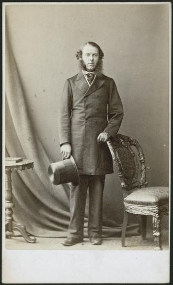 18 Carte de Visite portrait photographs of Victorian scientists &c ...