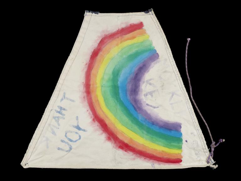 Thank you key workers flag | Science Museum Group Collection