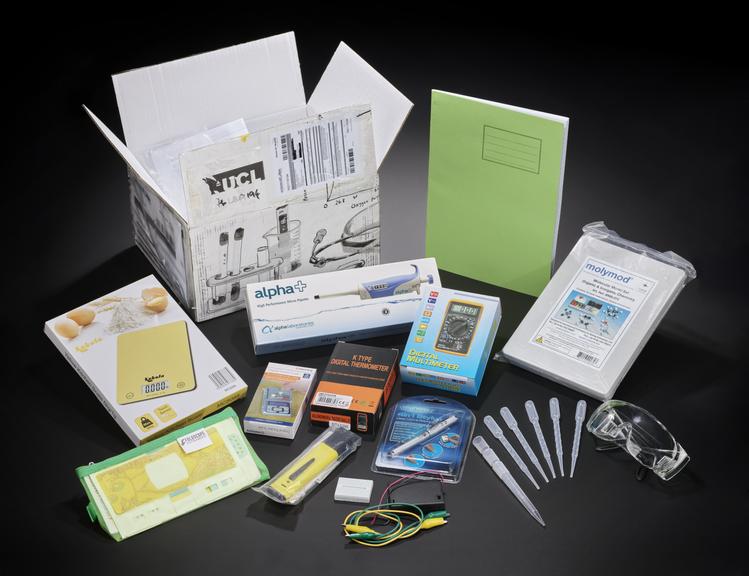 UCL Lab-14 home chemistry kit | Science Museum Group Collection