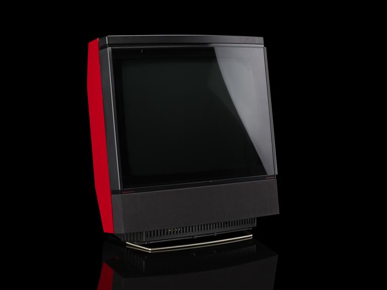 Bang and Olufsen Beovision MX2000 Colour Television | Science Museum ...