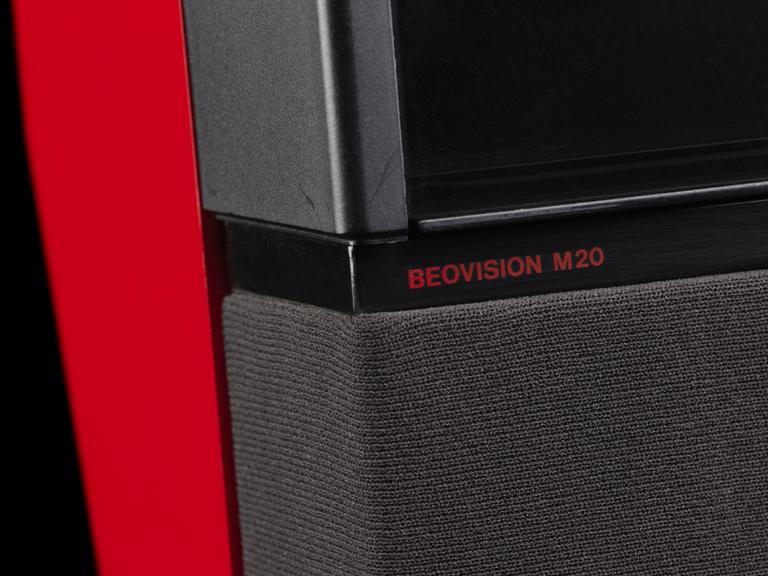 Bang and Olufsen Beovision MX2000 Colour Television | Science Museum ...