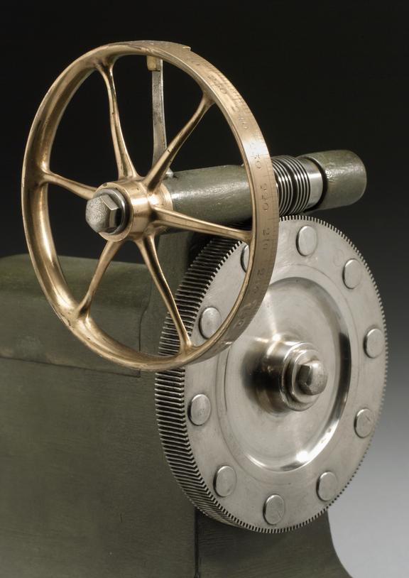 Micrometer type mechanical comparator | Science Museum Group Collection