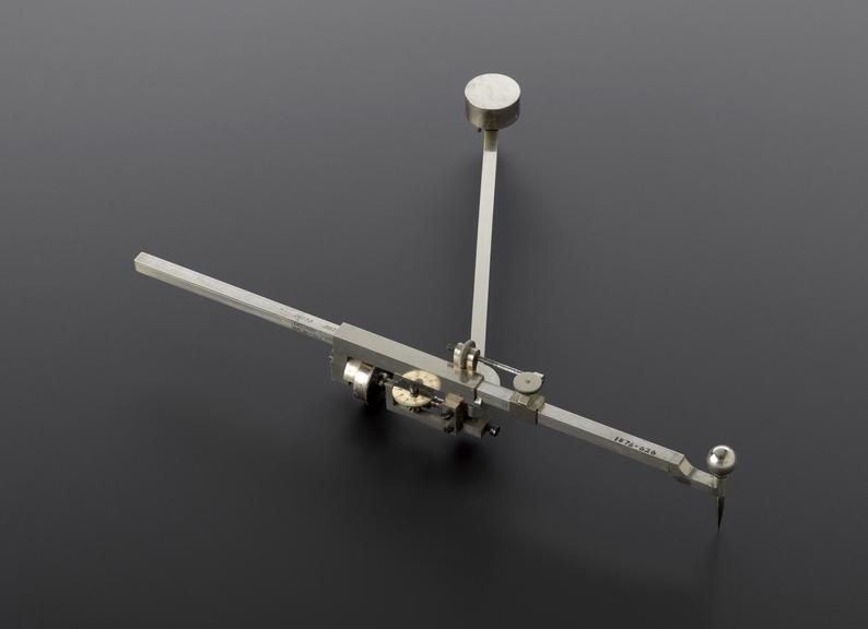 Polar planimeter, Amsler's | Science Museum Group Collection