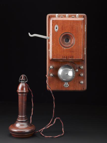 Bell telephone, mahogany case, 1878 | Science Museum Group Collection