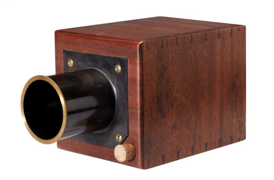 Replica of Camera used by W H Fox Talbot | Science Museum Group Collection