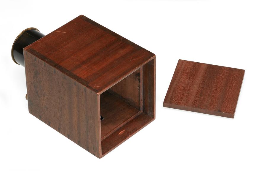 Replica of Camera used by W H Fox Talbot | Science Museum Group Collection