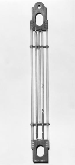 Six's maximum and minimum thermometer | Science Museum Group Collection