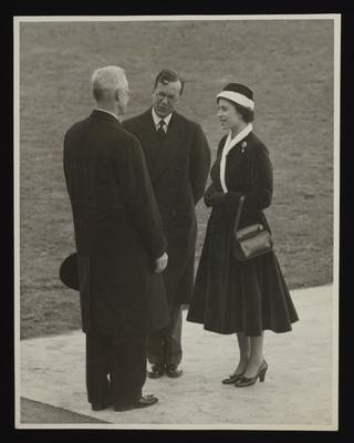 A photographic print of Queen Elizabeth II, Opens Worlds First Atomic ...