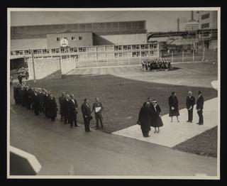 A photographic print of Queen Elizabeth II, Opens Worlds First Atomic ...