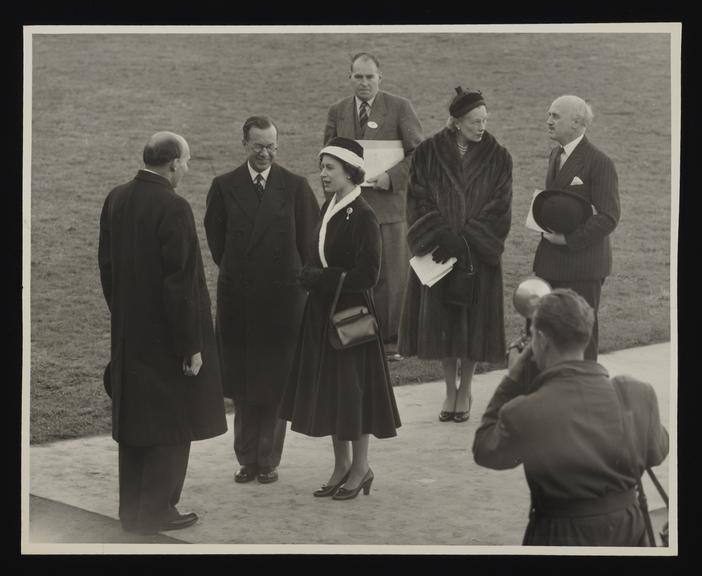 A photographic print of Queen Elizabeth II, Opens Worlds First Atomic ...