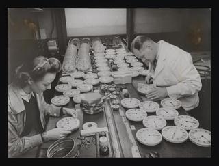 Daily Herald Photograph; Clock Making at Smith's Factory | Science ...