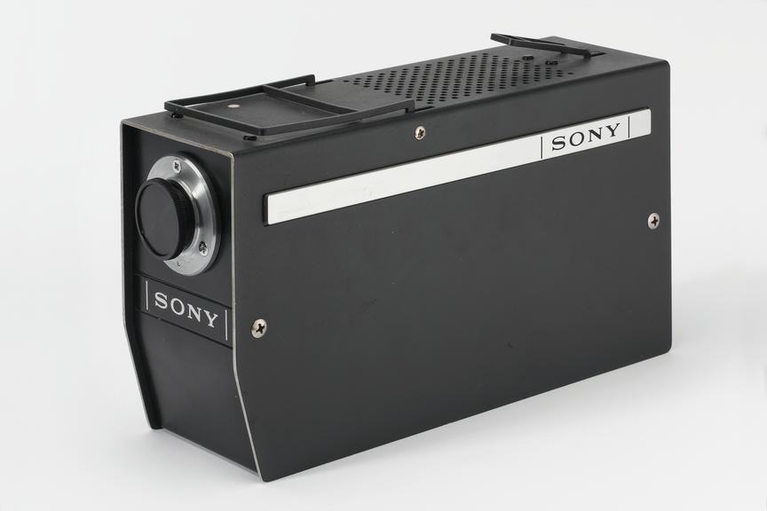 Sony 405-line video camera CVC 2000B | Science Museum Group Collection