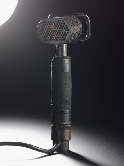 BBC L1 lip microphone, 1937-1960 | Science Museum Group Collection