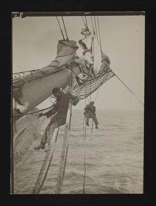 Daily Herald Photograph: James Jarché photographs the Abraham Rydberg ...