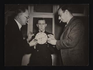 A photographic print of Features, Smoking | Science Museum Group Collection