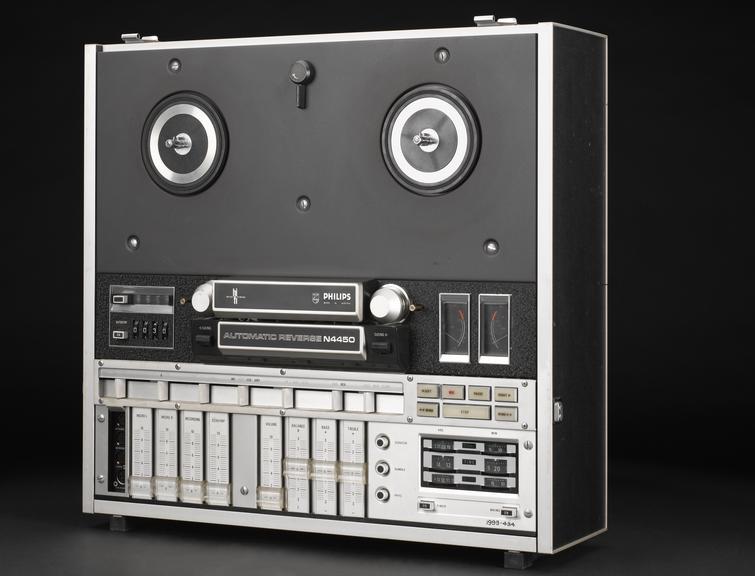 STEREO (1/4 inch) TAPE RECORDER Model N4450 by Philips | Science Museum ...