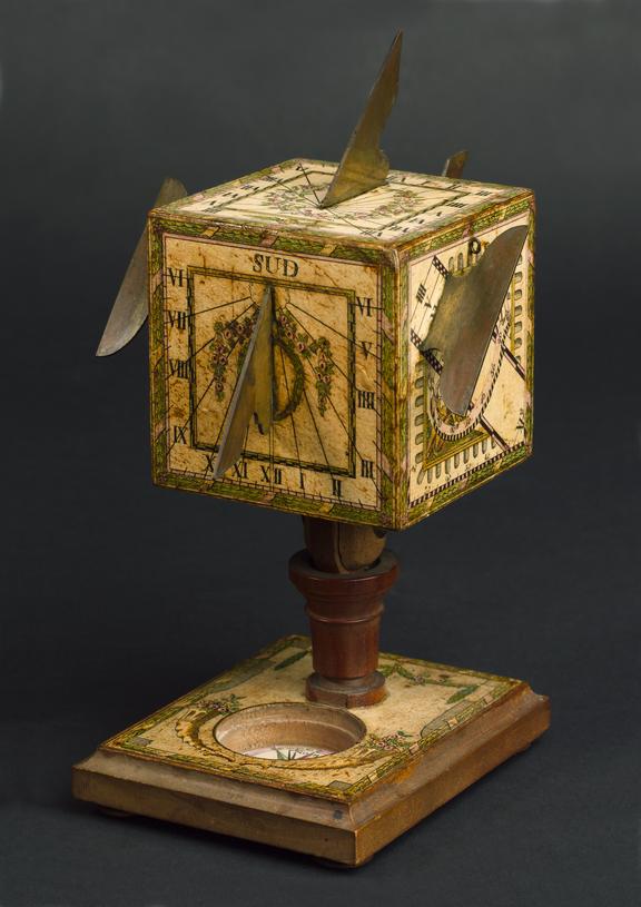 Cubical polyhedral sundial | Science Museum Group Collection