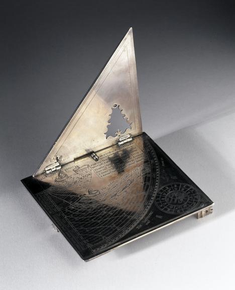 Silver sundial by Hunfrey Cole | Science Museum Group Collection